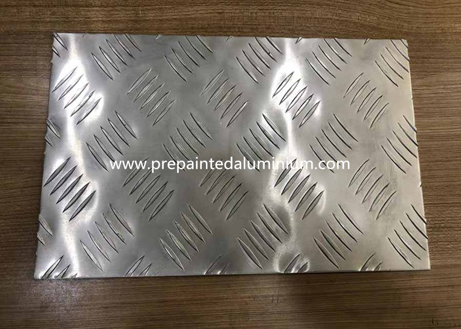 Five Rib Pattern Aluminium Plain Sheet , Aluminium Alloy Sheet In Truck ...